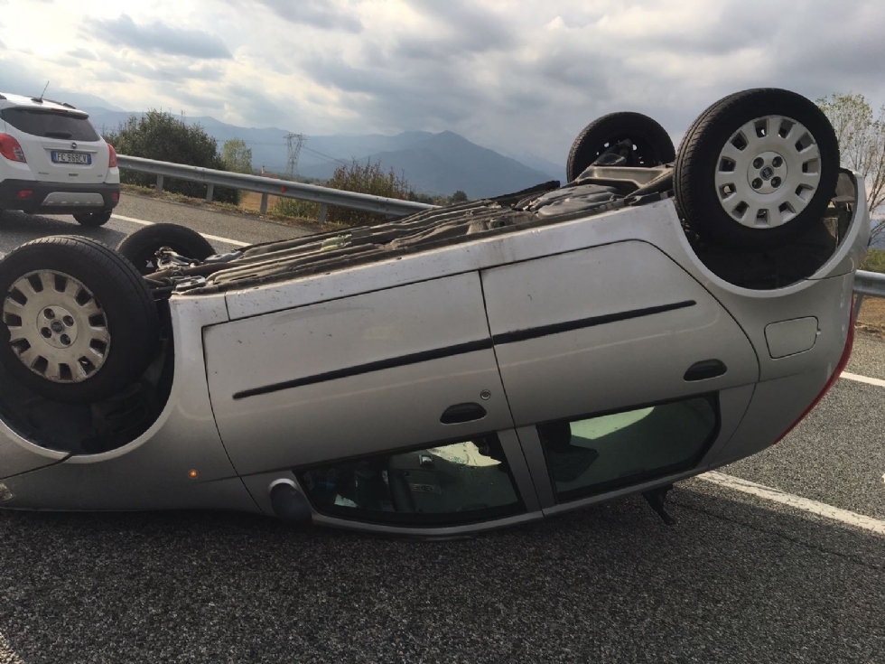 INCIDENTE SULLA TORINO-PINEROLO, LUNGHE CODE E RALLENTAMENTI FINO A ... INCIDENTE SULLA TORINO-PINEROLO, LUNGHE CODE E RALLENTAMENTI FINO A ...