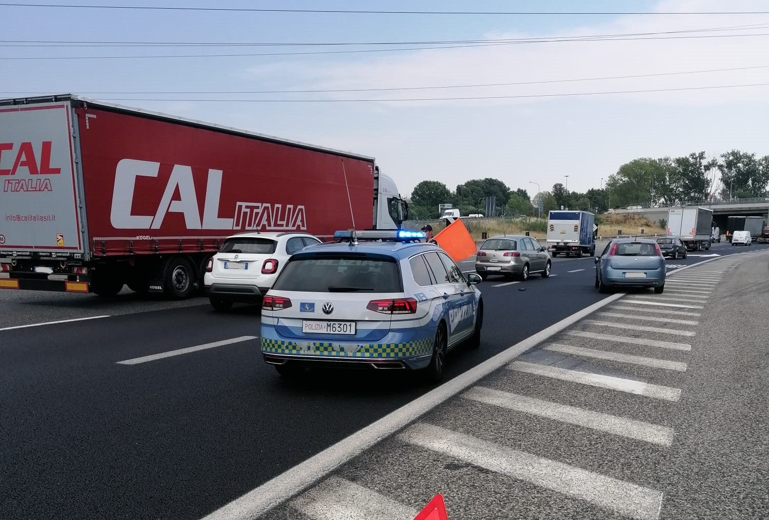 NICHELINO - Scontro auto-tir in tangenziale all'altezza di Stupinigi ...