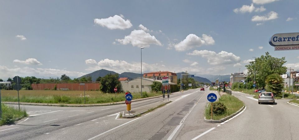 RIVALTA - Nasce una nuova rotonda in via Giaveno per limitare la velocità RIVALTA - Nasce una nuova rotonda in via Giaveno per limitare la velocità
