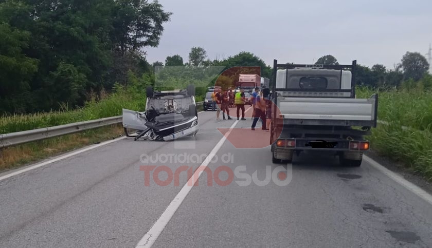 CARIGNANO - Incidente sulla provinciale 20: scontro frontale tra due veicoli. Feriti